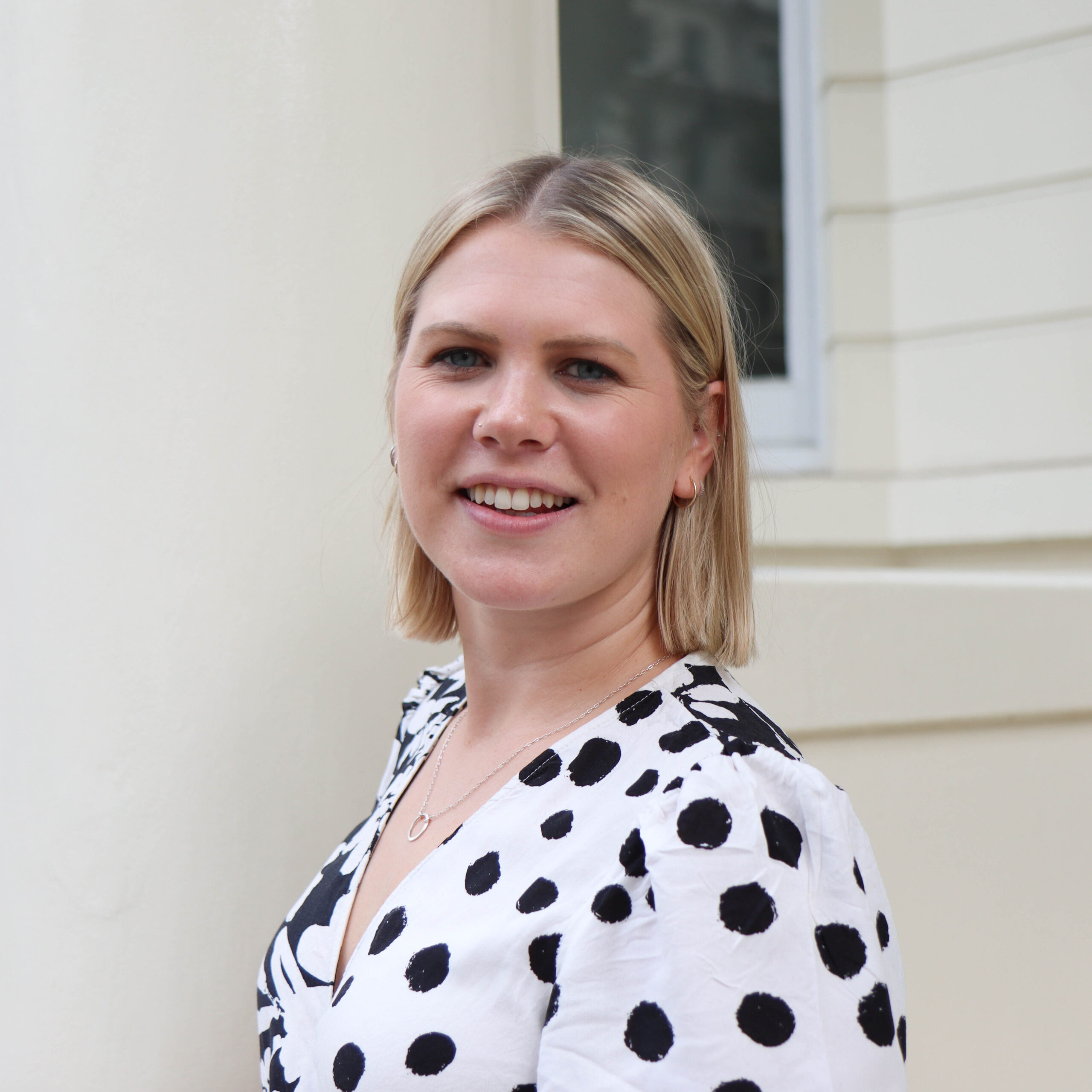 Queen's Gate School | Miss N Holgate-Smith - Queen's Gate School